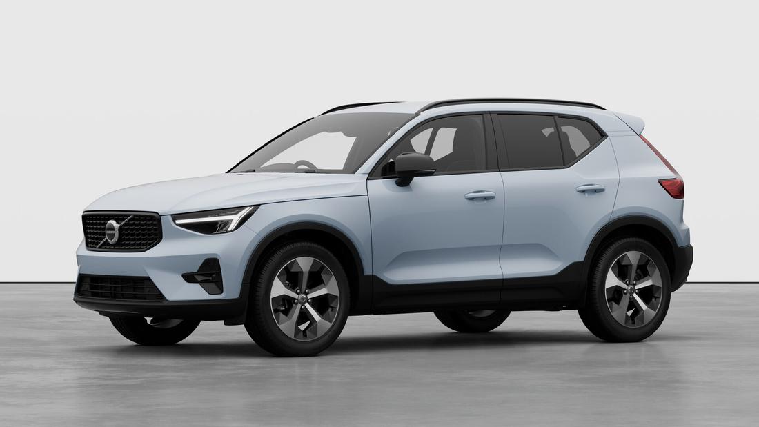 New Volvo XC40 XC40 Plus £40,090.01 - Cloud Blue | Agnew Group